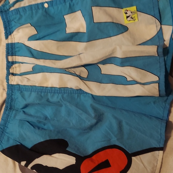 Big Dogs | Shorts | Insane Find 9s Vintage Gold Graphic Big Dog Mesh ...